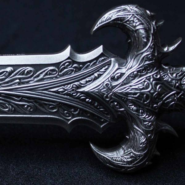 KOMSCO arms the legendary Chiwoo Cheonwang with an exquisite dragon ...